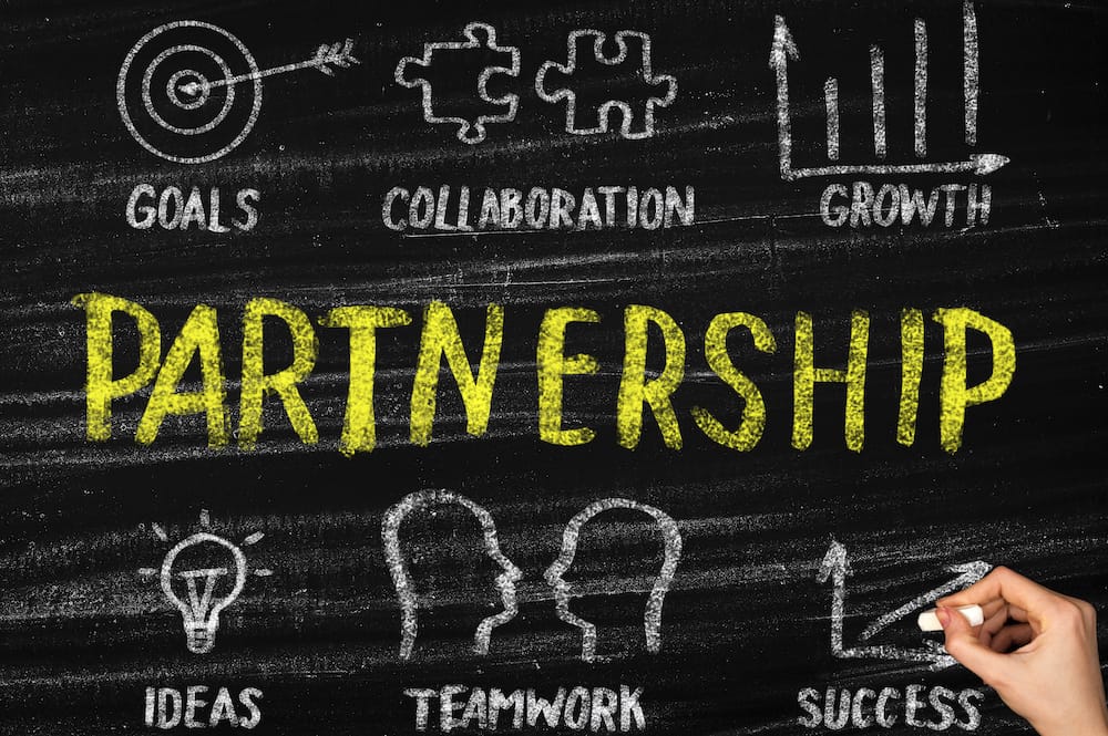 Effective Communications Between Partner and Client